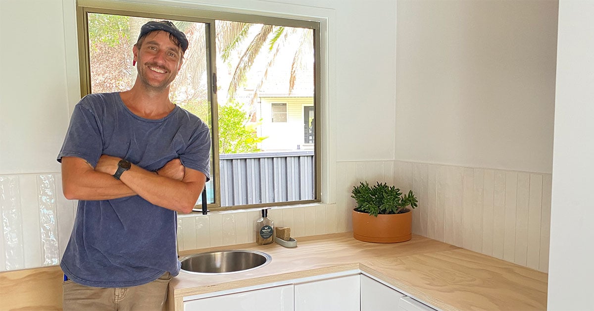How to Tile a Splashback With Shannon Vos - LJ Hooker